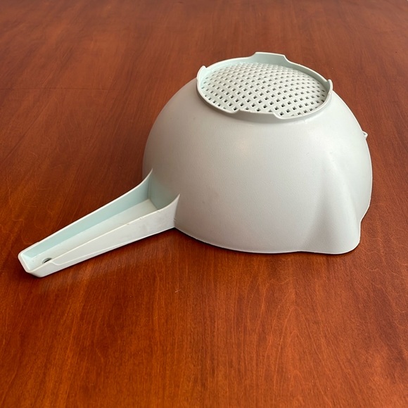 Tupperware | Kitchen | Vintage Tupperware Teal Blue Colander Strainer ...